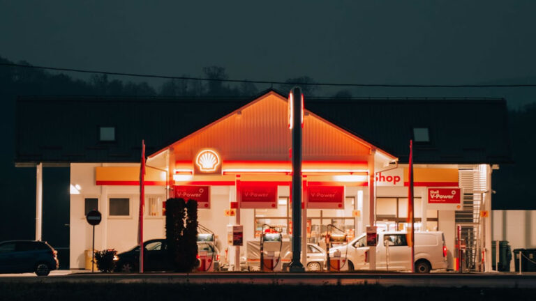 Best Fuel Stops & Discounts Available with GlobalFuelCard